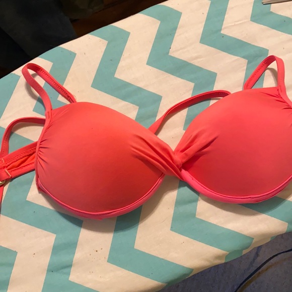 Mossimo Supply Co. | Swim | Gently Worn Bathing Suit Top By Moss Imo ...